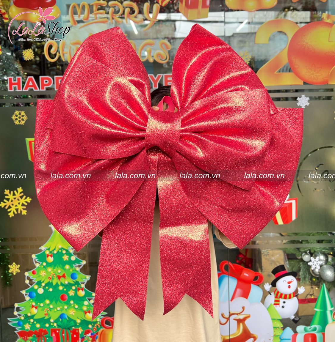 Nơ nhung đỏ khổng lồ kim tuyến treo cửa kính trang trí giáng sinh